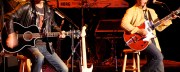 Behind the Song: Hall & Oates, "Maneater" - American Songwriter
