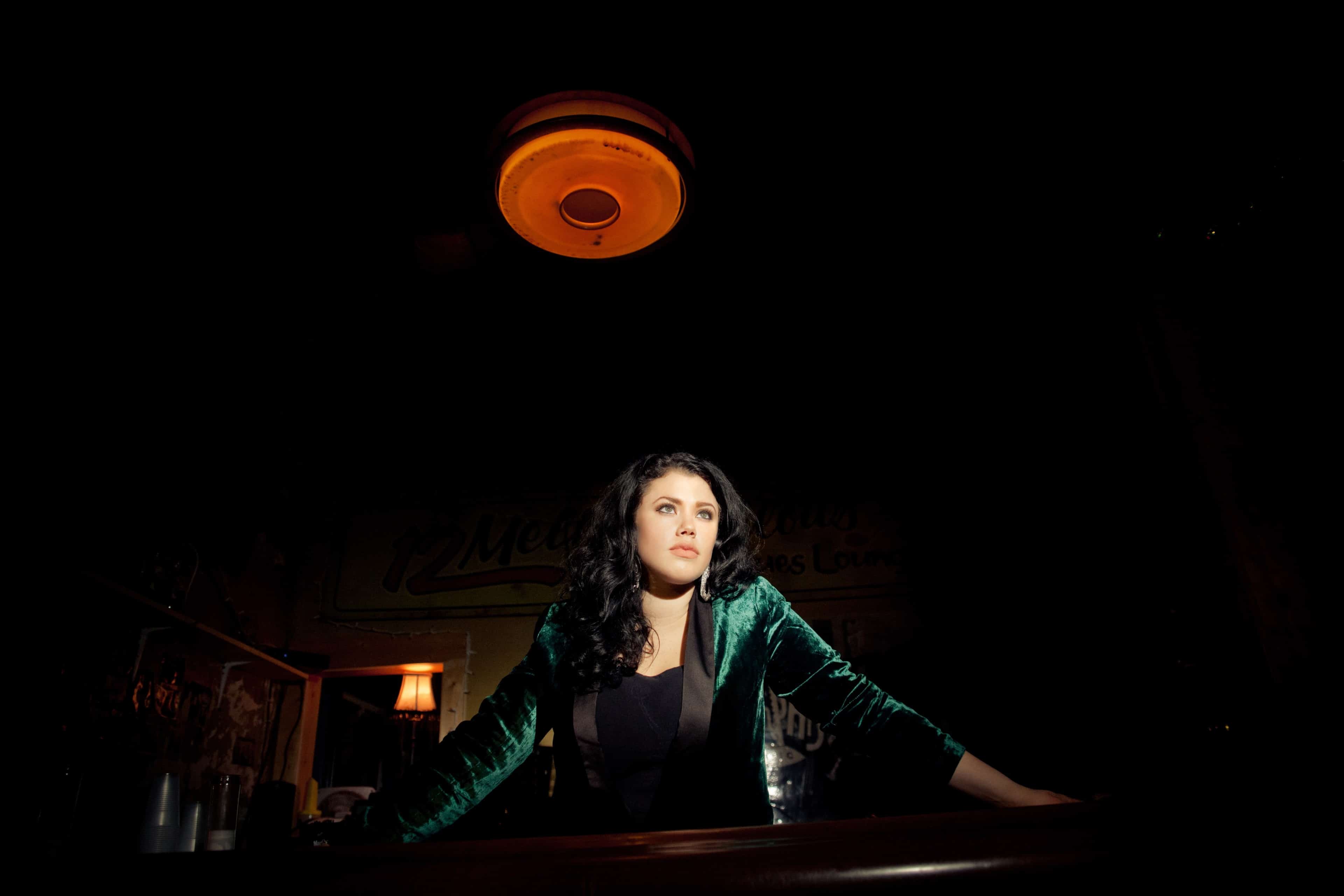 Liz Brasher Shares New Single "Outcast" - American Songwriter
