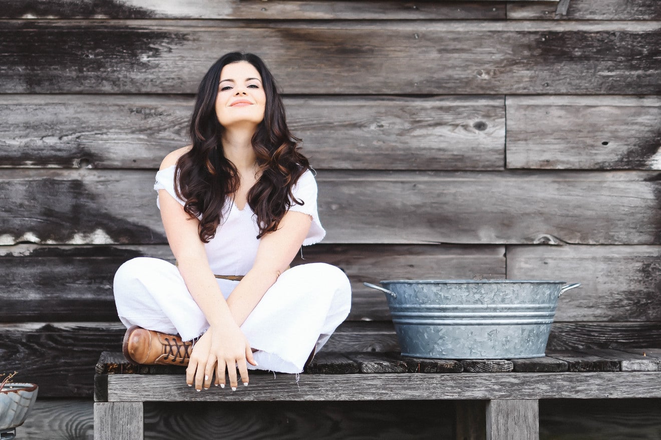 Rebecca Loebe Strikes a Chord with More Than the “Popular” Crowd ...