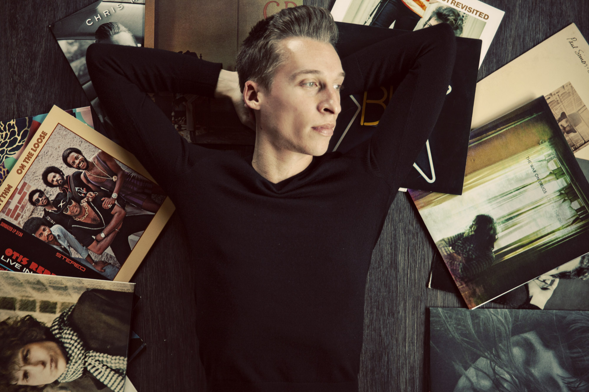 Chris Milam Discusses 'Meanwhile', a Non-Linear Album About Changing Times