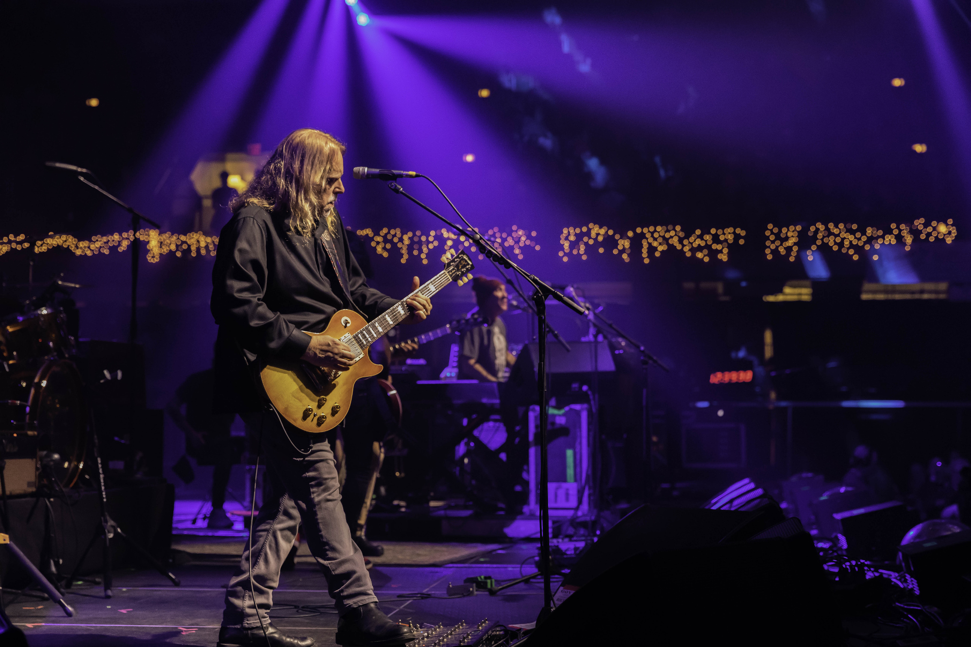 Warren Haynes Talks About The Brothers Reunion, Coping With Life Off ...