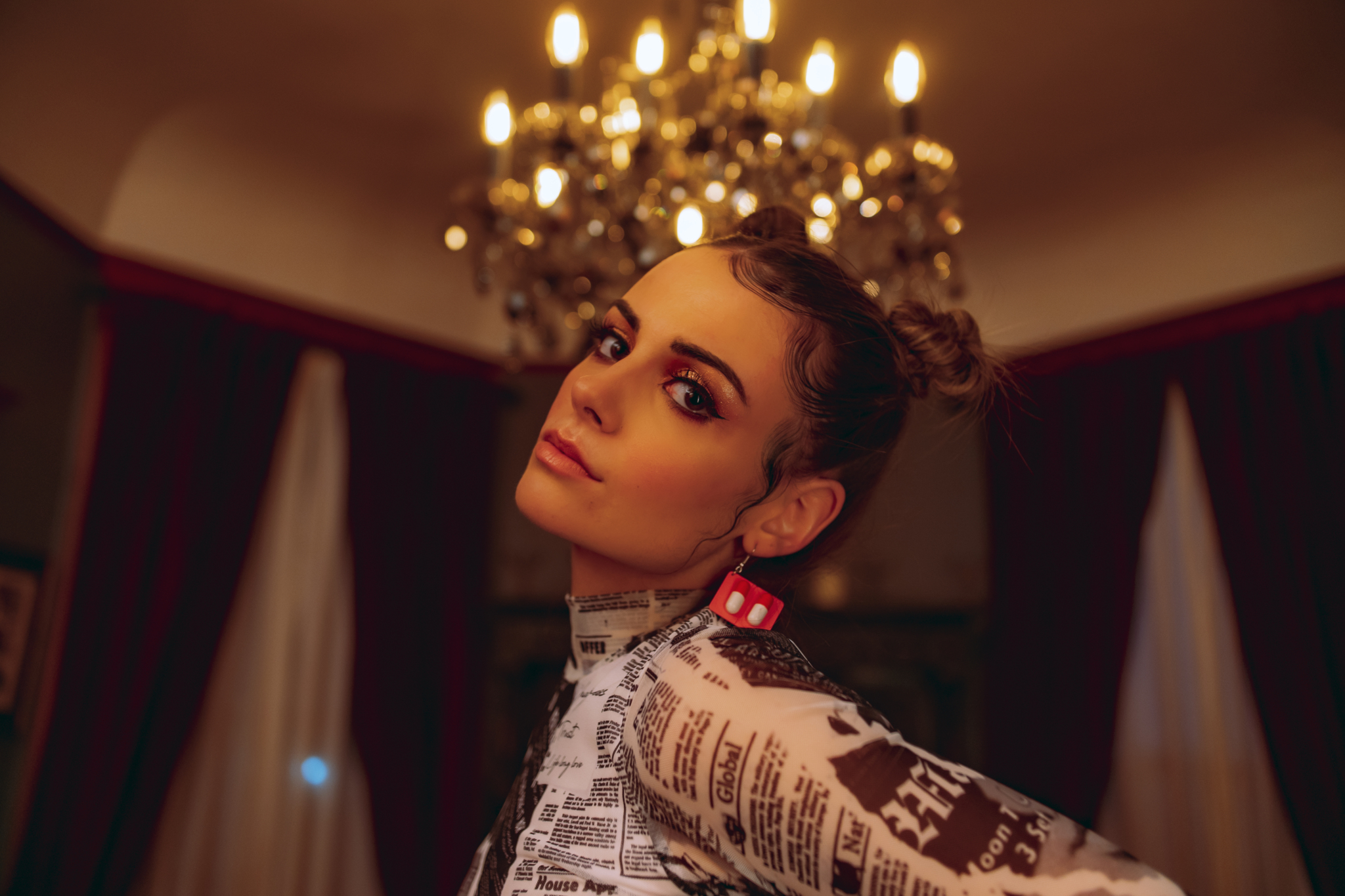 Chelsea Collins Channels “‘07 Britney” In One of This Year’s Catchiest ...