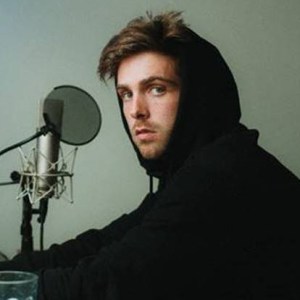 A Conversation with Bob Weir - American Songwriter