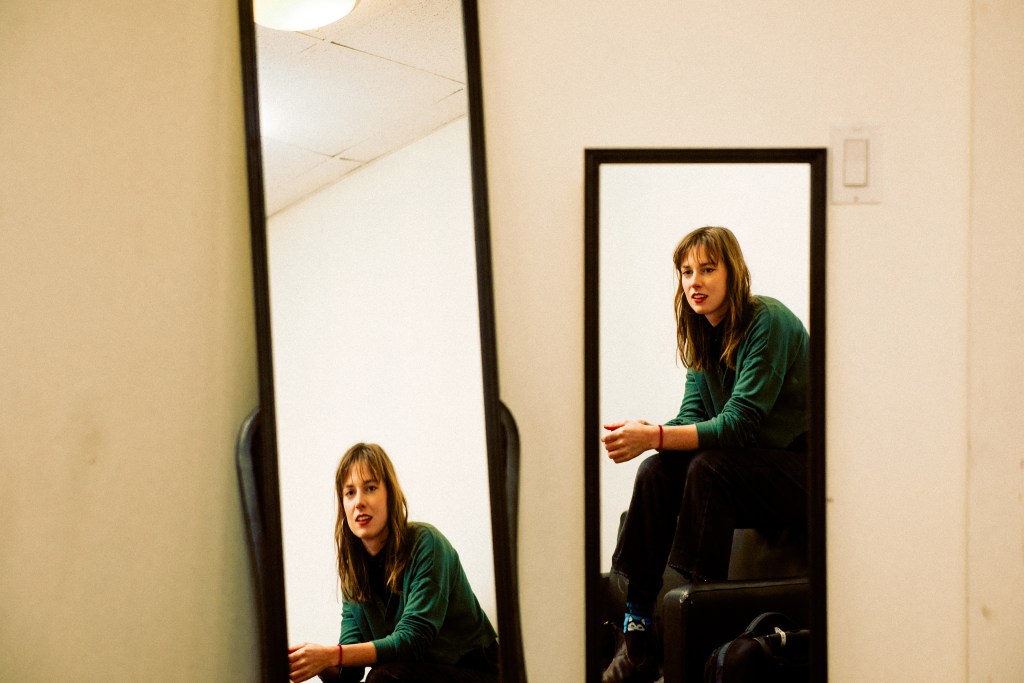 Angie McMahon's “Piano Salt EP” Can Soothe the Worst Wounds