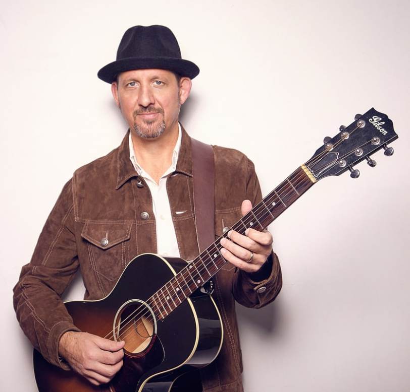 Steve Strongman Delivers a Muscular New Album - American Songwriter