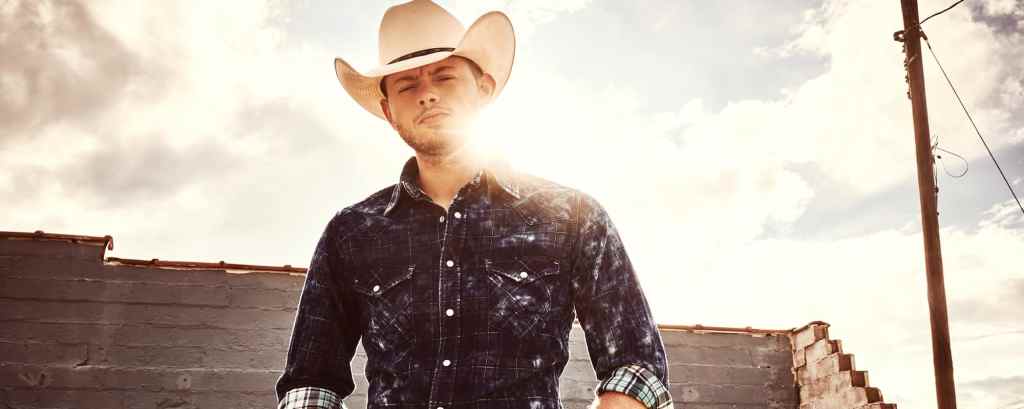 Tyler Booth Looks Inward to Look Outward - American Songwriter