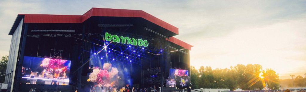 Kenny Rogers and 42 New Bands Join Bonnaroo Lineup - American Songwriter