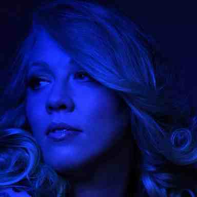 Conan Gray Keeps Shifting Into “Overdrive” - American Songwriter