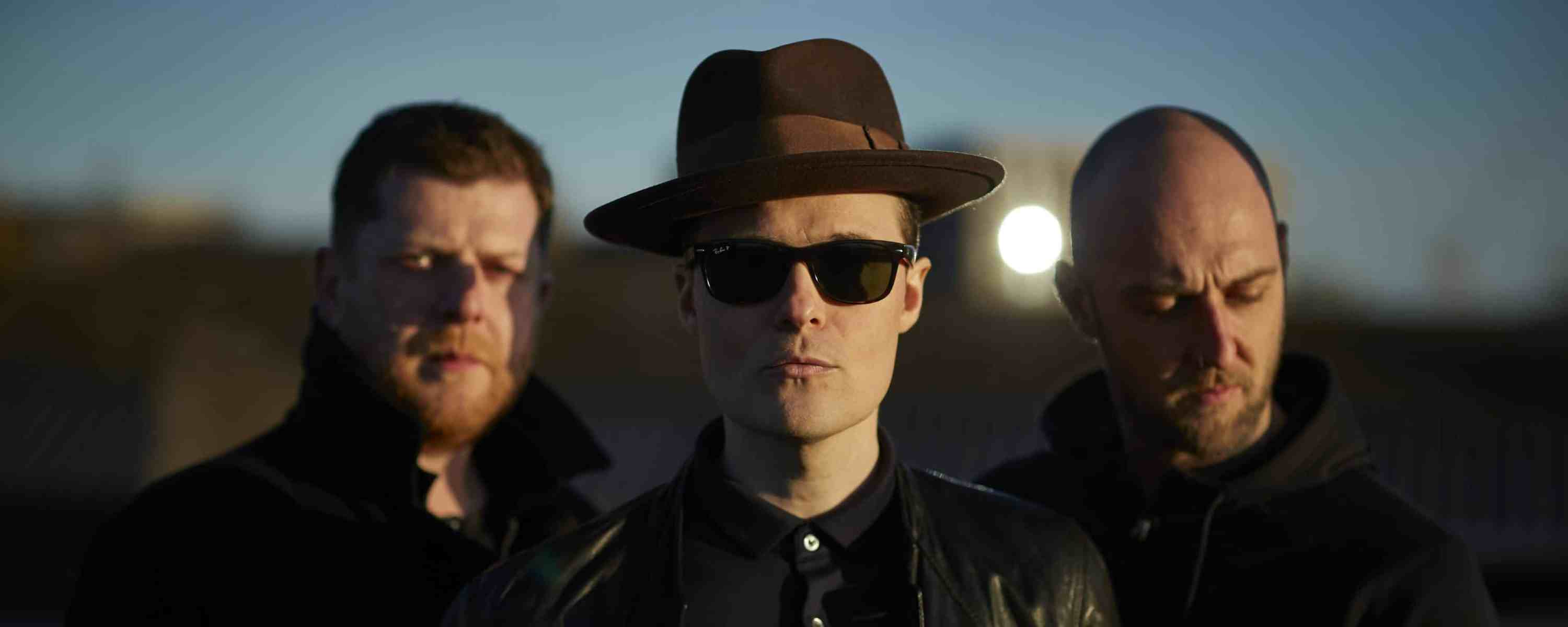 How The Fratellis' 'Chelsea Dagger' Became the Chicago Blackhawks' Goal ...