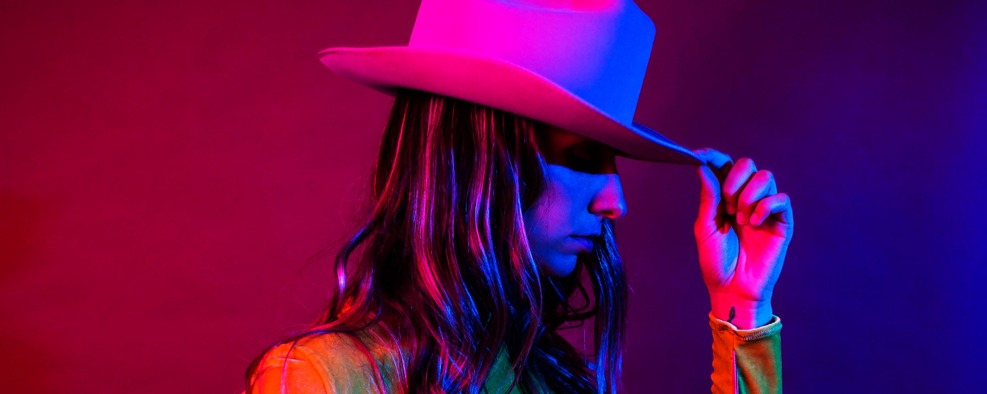 Daily Discovery: Charlie Marie Bares Sharp Claws With “Tough Kitty ...