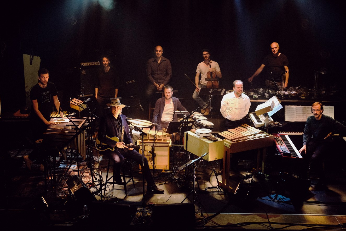 The Colorist Orchestra Create the Ocean Around Howe Gelb's World with ...