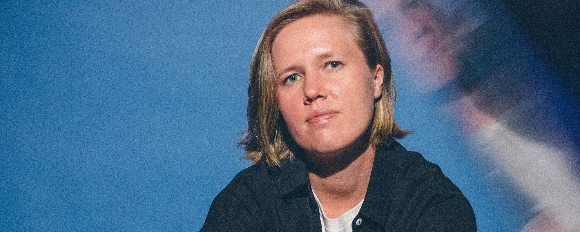 Kenna Extends A Compassionate Hand With New Song, “Upside Down ...