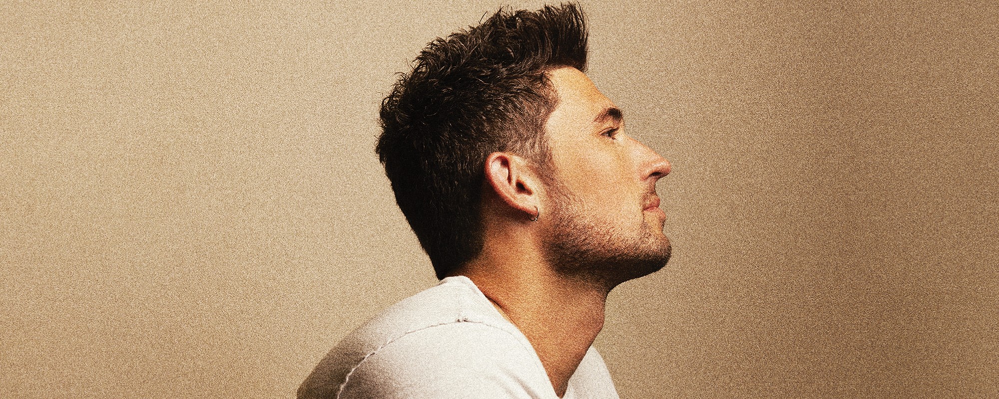 Michael Ray Shares Teaser of "Workin' On It" from Forthcoming EP