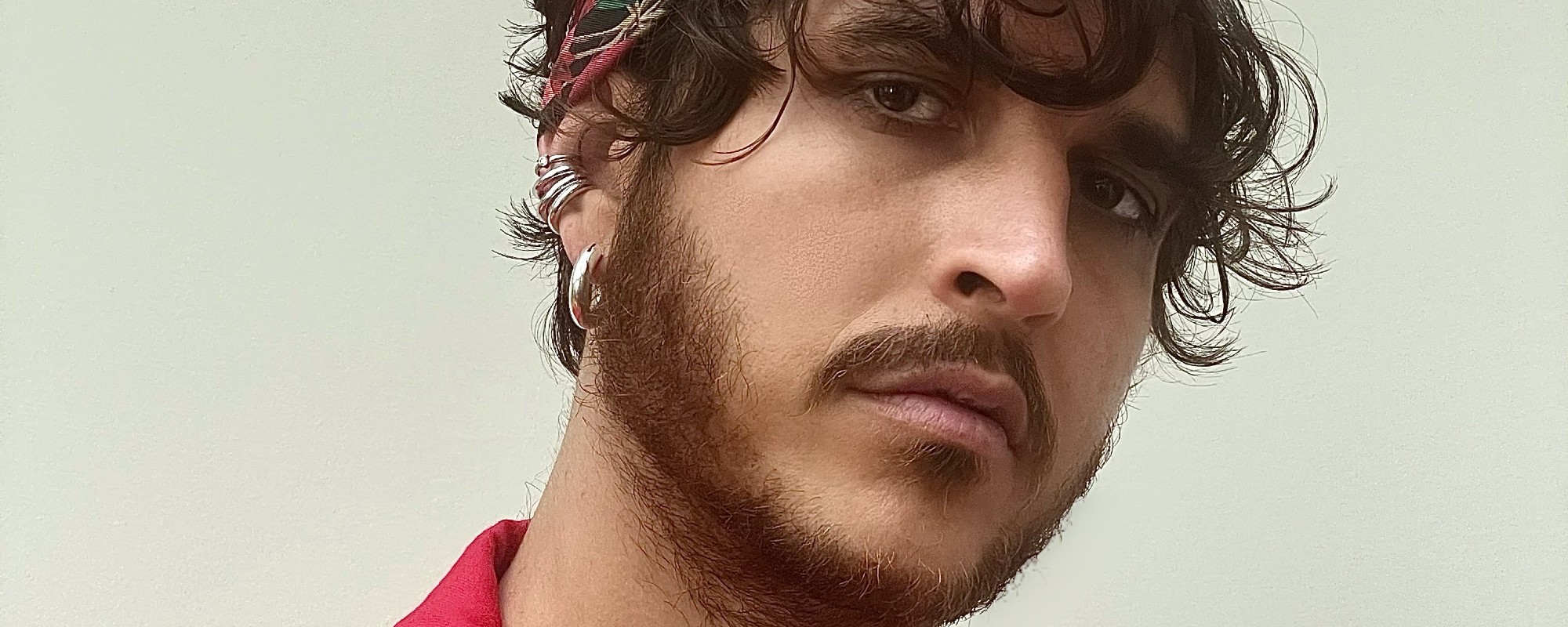 Oscar And The Wolf Stumbles Into Summer Love Affair With “Oliver ...