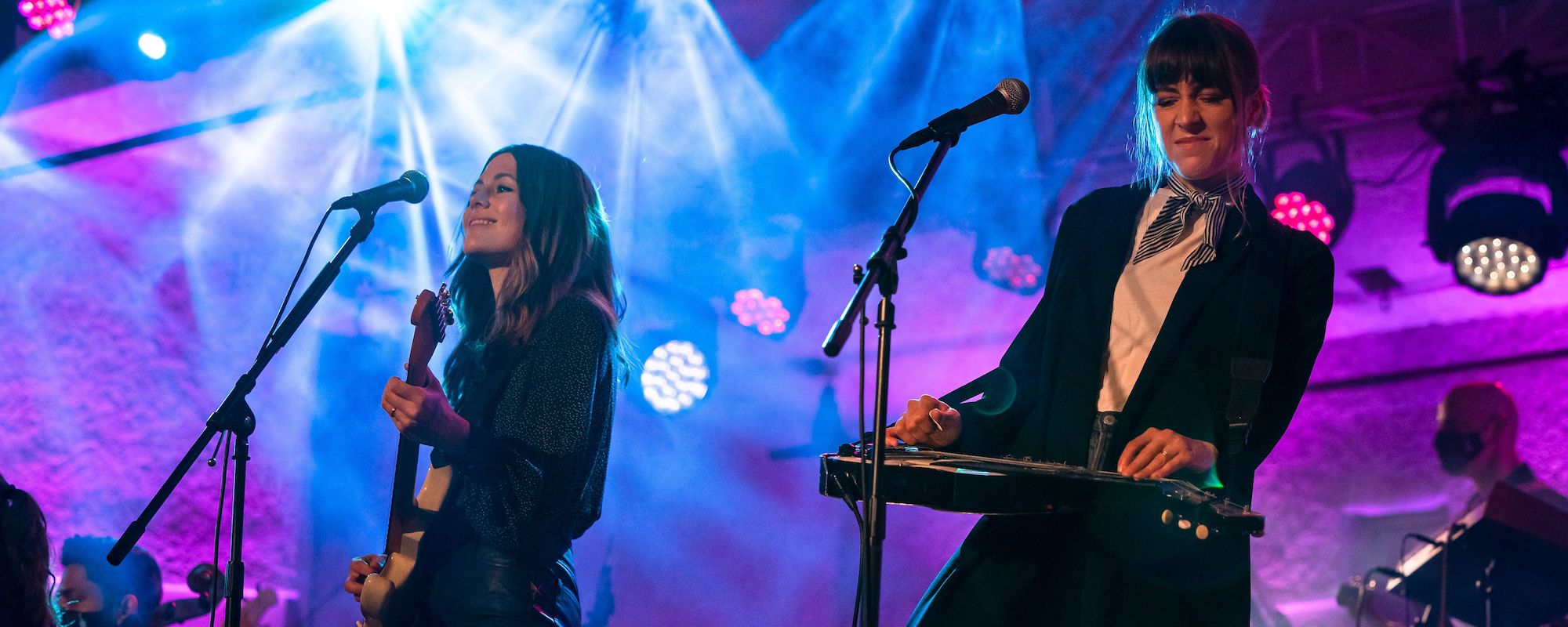 Larkin Poe: Family Ties - American Songwriter