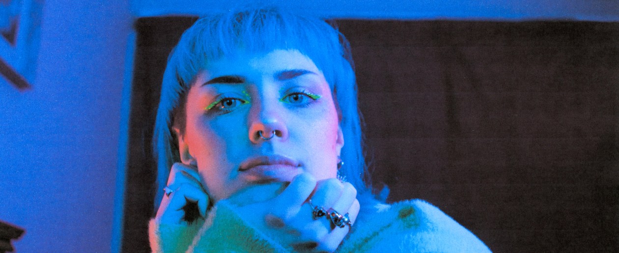 On Twitter, Cher Starts Getting Political: “Held My Tongue Long Enough ...