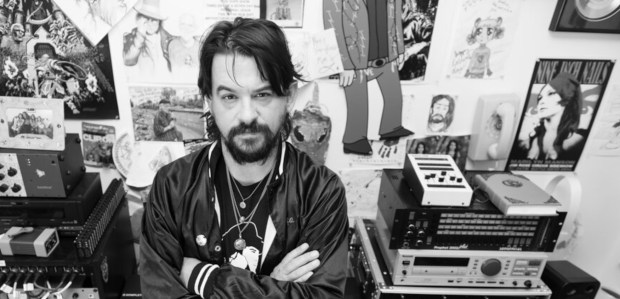 GARY ALLAN: Writing His Way Through the Pain - American Songwriter