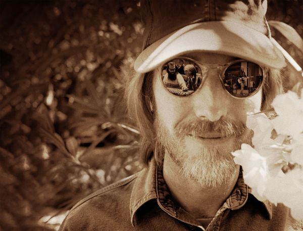 Wildflowers and Wonder: Exploring the Songwriting Legacy of Tom Petty