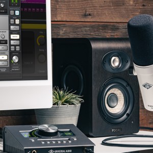 Judy Collins Looks Back on Her Times with New Album ‘Spellbound ...