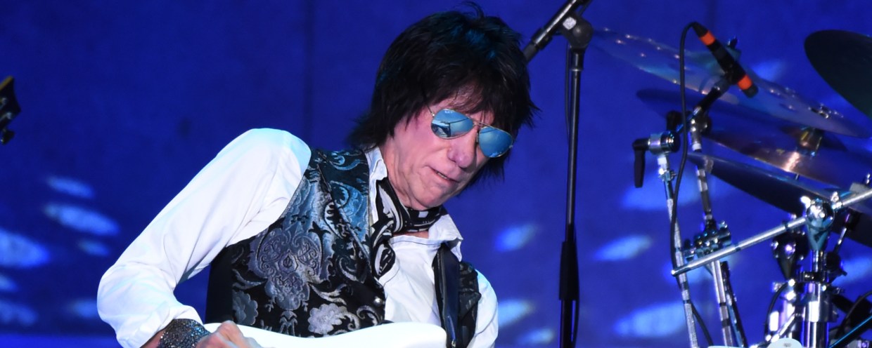 10 Drummers You Didn't Know Were Also Lead Singers - American Songwriter