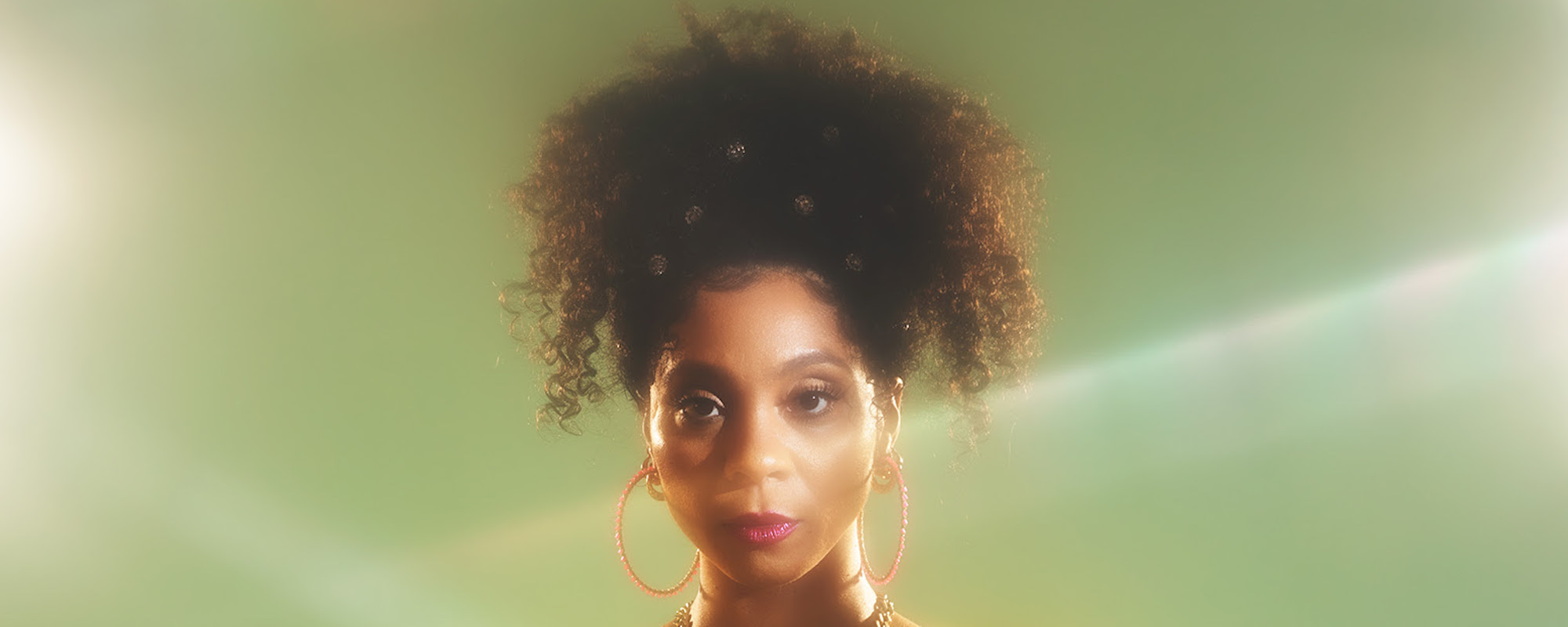 Hollie Cook Mixes Tonic for the Times on ‘Happy Hour’ - American Songwriter