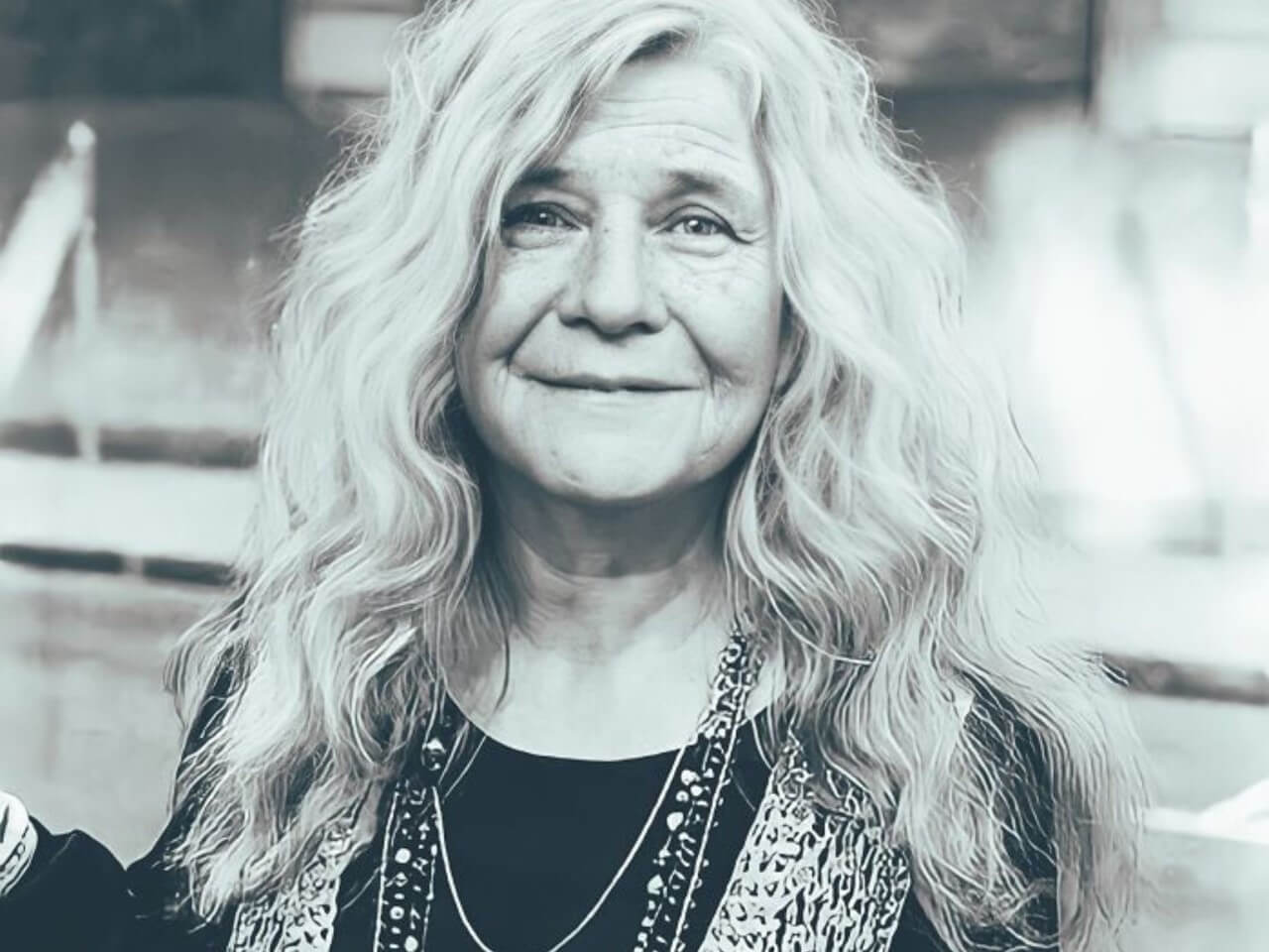 AI Artist Imagines What Elvis Presley, John Lennon, Freddie Mercury ...