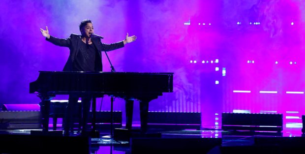 Omar José Cardona Delivers "Euphoric" Moment with 1984 Foreigner Hit “I ...