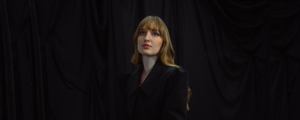 Madison Cunningham Announces Deluxe Version of ‘Revolver,’ Shares New ...