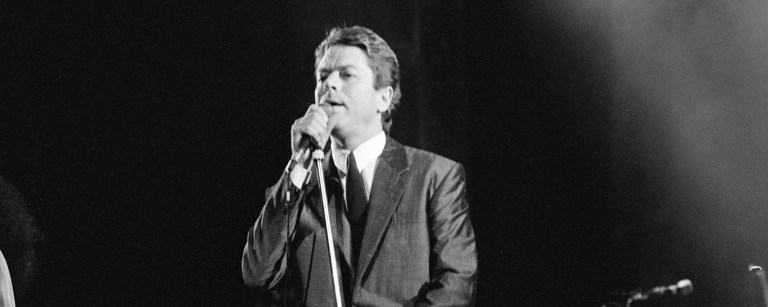 Behind the 2003 Death of Robert Palmer - American Songwriter
