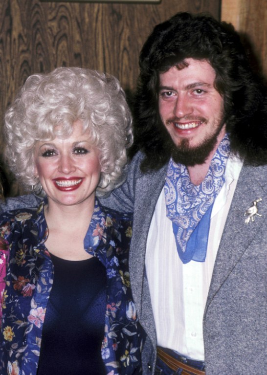 Get to Know Dolly Parton's Family (All 11 Siblings)