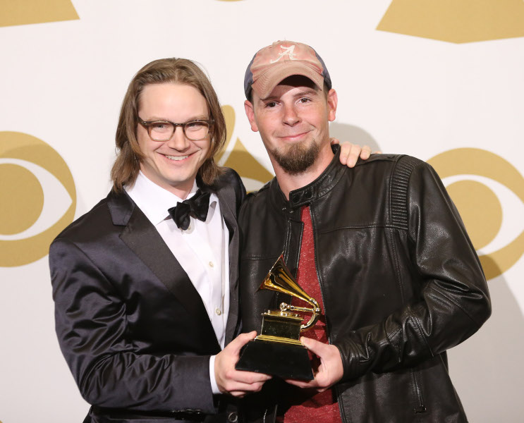 Meet the Writers Behind "Before He Cheats" by Carrie Underwood