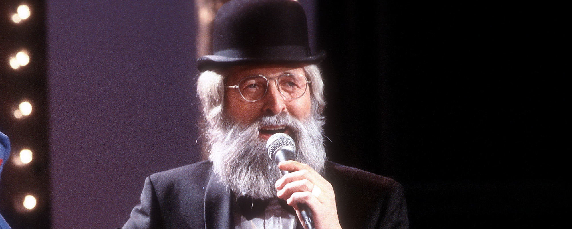 Catching Up With “Stay (I Missed You)” Singer Lisa Loeb - American ...