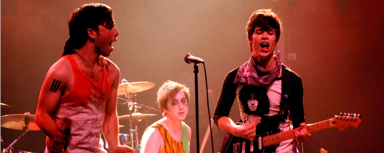 The Story Behind the Retracted Band Name Natalie Portman’s Shaved Head ...