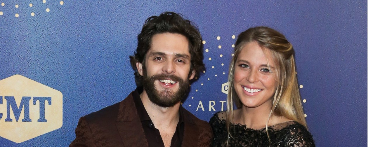 Viral Video Shows Couple Getting Engaged While at Taylor Swift's Show