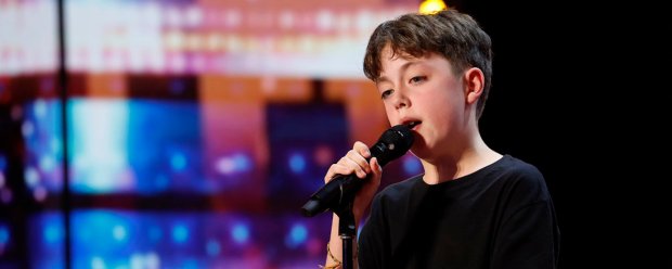 Blind, Autistic Singer Lavender Darcangelo Gets 'AGT' Golden Buzzer ...