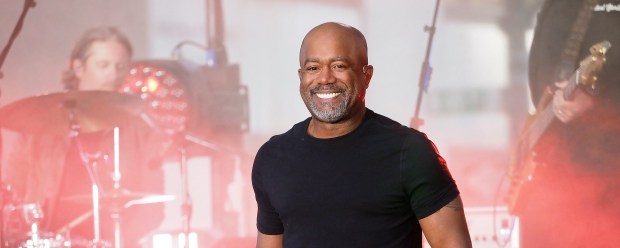 7 “Favorites” with Darius Rucker | 100.9 The Grade | Classic Country Hits