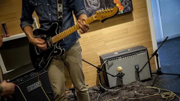 Fender Champion 100 Review - American Songwriter