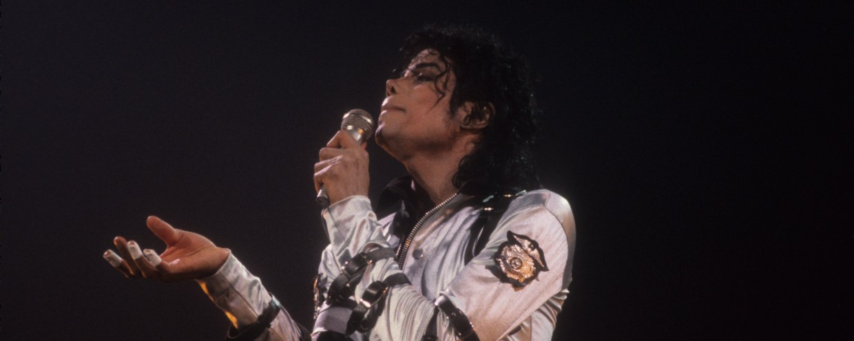 The Meaning Behind the Band Name: Foo Fighters - American Songwriter