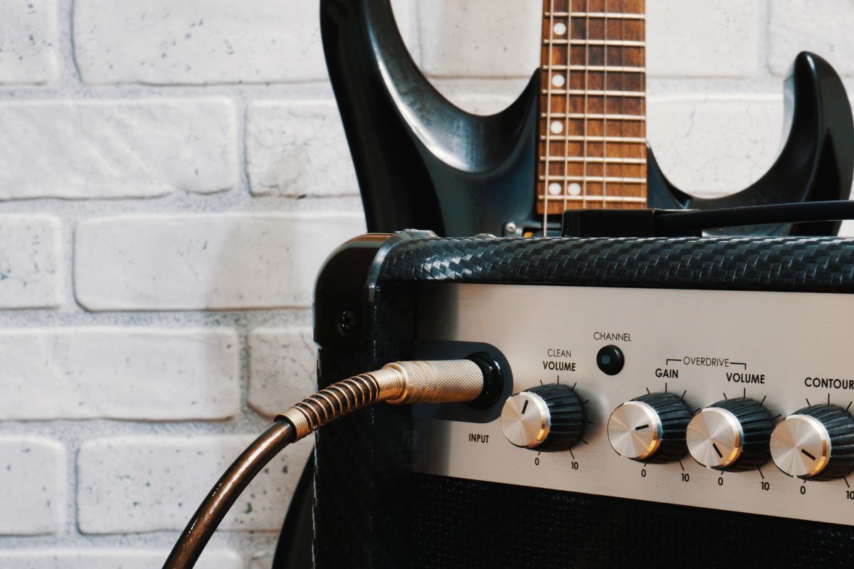 How To Use a Guitar Amp - American Songwriter