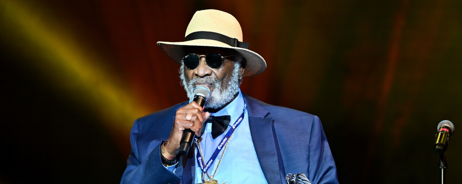 10 Essential Taj Mahal Songs - American Songwriter