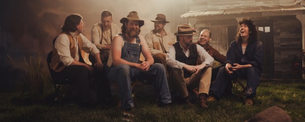 Tyler Childers Adds New Dates to Sold-Out 2024 Mule Pull Tour | 100.9 ...