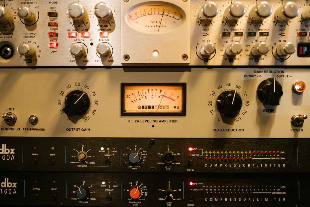 What Is the Difference Between Gain and Volume on an Amplifier ...