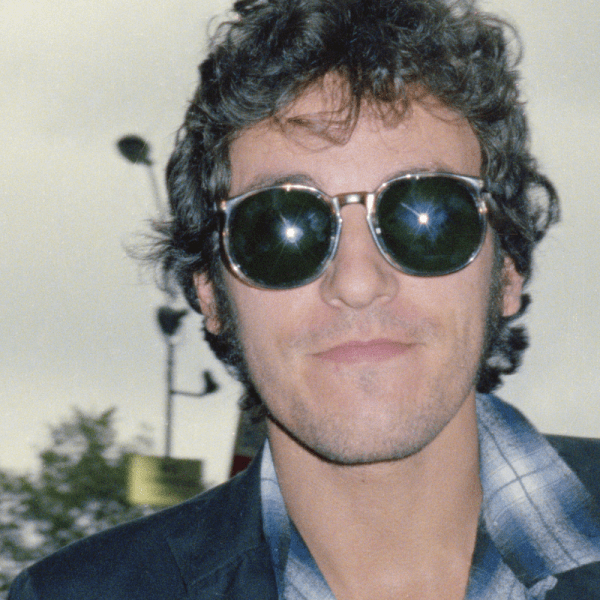 Jon Bon Jovi Shares How Bruce Springsteen’s Positive Feedback Led to ...