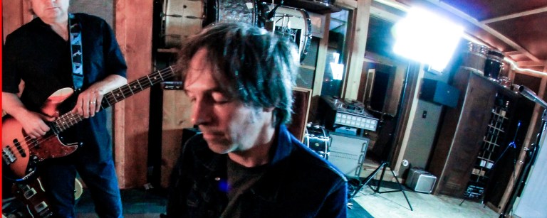 Concert Review: Rod Stewart Delivers Plenty of Hits, Deeper Cuts, and ...