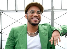 Dirk Hamilton Makes a Point of Persevering - American Songwriter