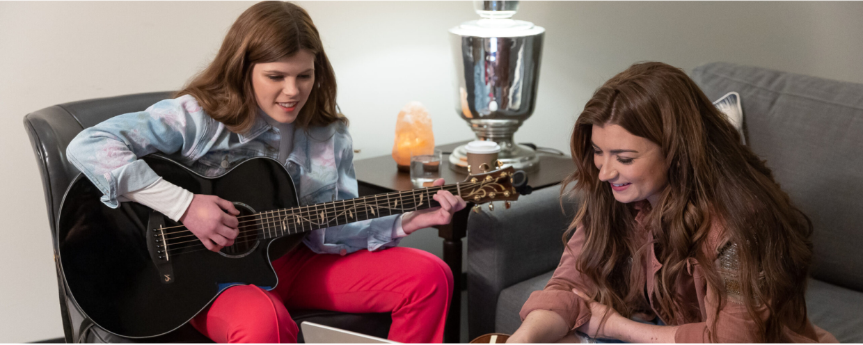 ROZES Redefines "Crazy" on New EP - American Songwriter