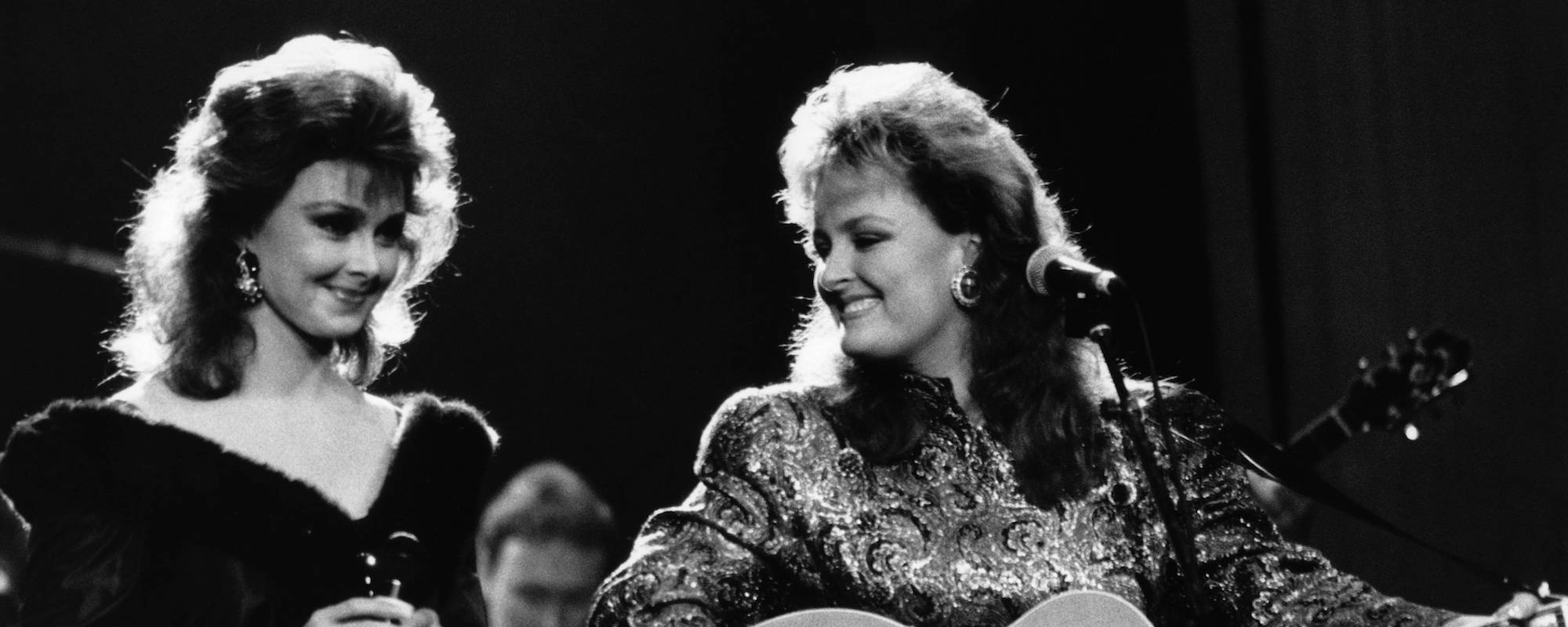 Top 10 Wynonna Judd Songs - American Songwriter