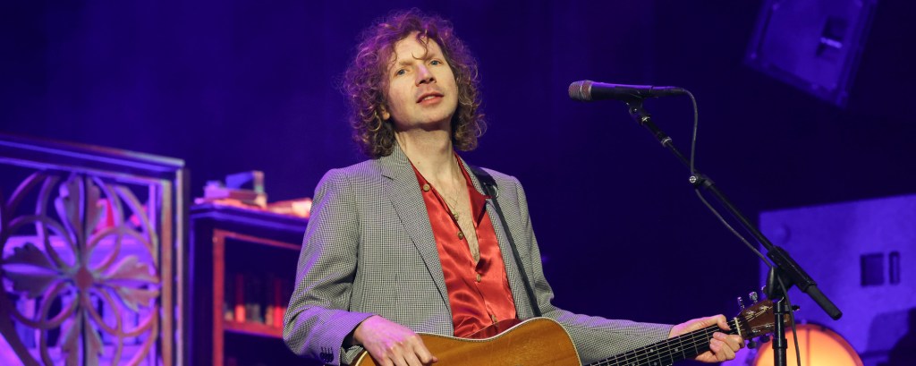 Behind the Album: 'Sea Change,' Beck's Masterful Examination of Lost ...