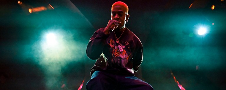 Former Hinder Frontman Austin John Winkler Chronicles Years of Falls ...