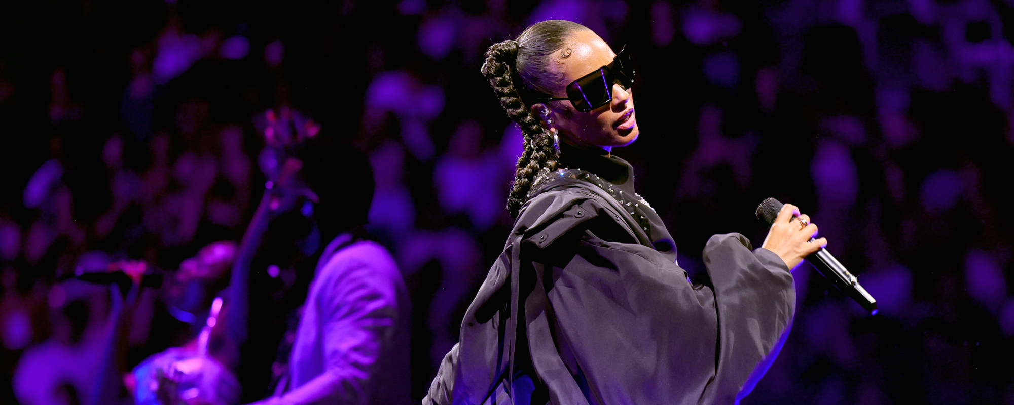 The Meaning Behind “My Boo” by Usher and Alicia Keys - American Songwriter